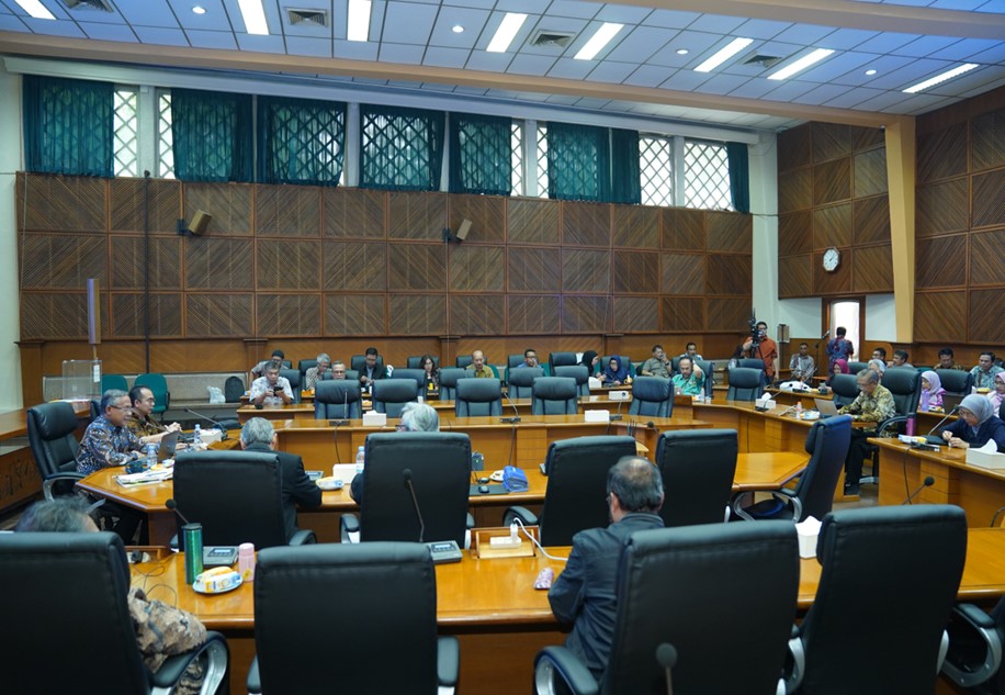 SENAT AKADEMIK ITB:Menetapkan 6 Bakal Calon Rektor ITB 2025-2030